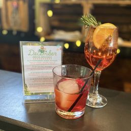 THE IRISH PUB - Updated July 2025 - 16 Photos & 20 Reviews - 1910 W ...