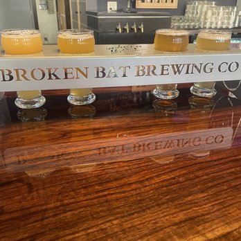 BROKEN BAT BREWING CO - Updated September 2024 - 177 Photos & 112 ...