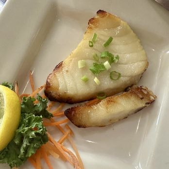 BLUEFIN SUSHI & THAI GRILL - Updated August 2025 - 212 Photos & 241 ...