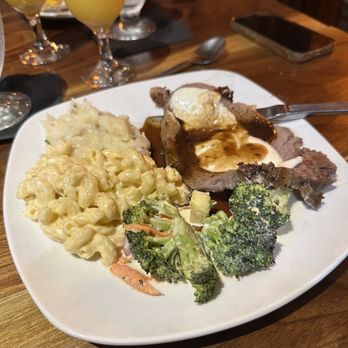 DELTA LAKE INN - Updated December 2025 - 135 Photos & 94 Reviews - 8524 ...