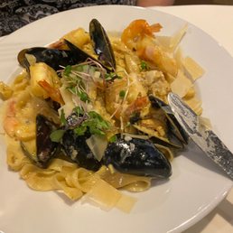 RED TAVERN - 153 Photos & 292 Reviews - 1250 Esplanade, Chico, CA - Yelp