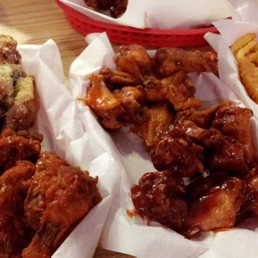 WING SLINGERS - Updated January 2026 - 84 Photos & 252 Reviews - 7325 E ...