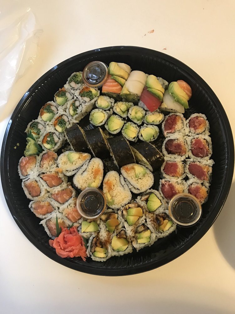 YONGE SUSHI - 124 Photos & 105 Reviews - Japanese - 3421 Yonge Street ...