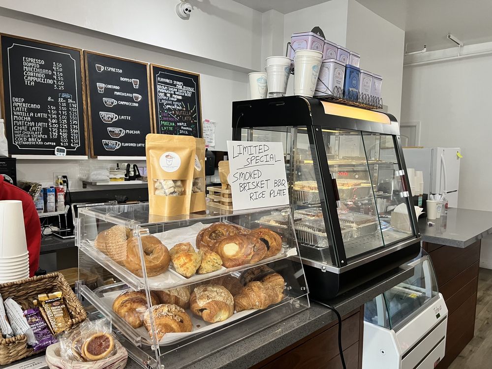 BLUE HOUSE CAFÉ - Updated December 2025 - 228 Photos & 157 Reviews ...