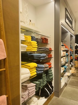 LA MAISON SIMONS - Updated December 2025 - 72 Photos & 85 Reviews - 977 ...