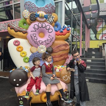 VOODOO DOUGHNUT - Updated July 2024 - 3461 Photos & 1164 Reviews - 6000 ...