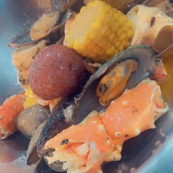 CRAWFISH HOUSE - Updated January 2025 - 879 Photos & 893 Reviews - 9826 ...