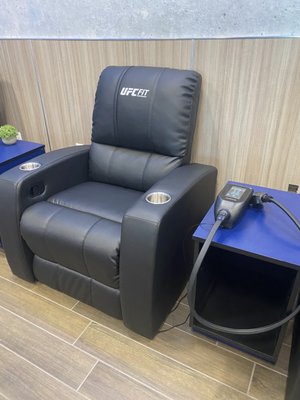 UFC FIT SAN JOSE - OAKRIDGE MALL - Updated September 2025 - 119 Photos ...