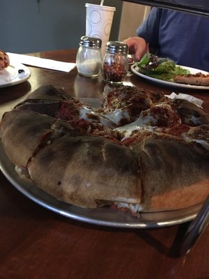 FAMOUS YETI’S PIZZA - 40 Photos & 73 Reviews - Pizza - 971 N Page St ...