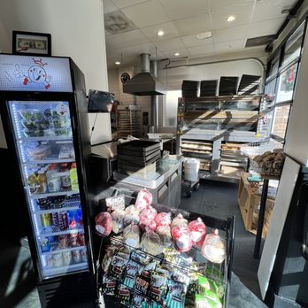 BIG BON BODEGA - Updated December 2024 - 398 Photos & 188 Reviews ...