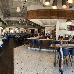 RELISH RESTAURANT & BAR - Updated December 2025 - 628 Photos & 324 ...