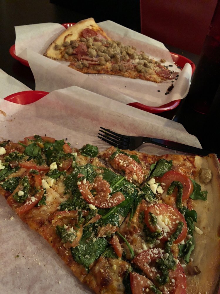 PICASSO’S PIZZERIA - 142 Photos & 241 Reviews - Pizza - 621 W Douglas ...