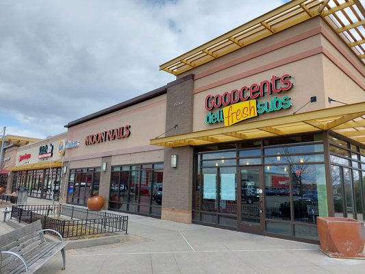 GOODCENTS DELI FRESH SUBS - 48 Photos & 50 Reviews - 15594 Pilot Knob ...