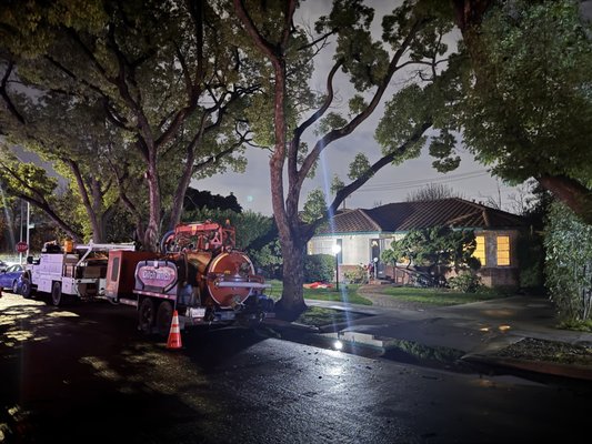 MGE UNDERGROUND - Updated November 2025 - 2225 Oakland Rd, San Jose ...