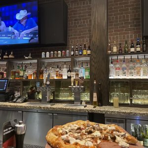 UPPER CRUST WOOD FIRED PIZZA - 331 Photos & 266 Reviews - 5860 N ...