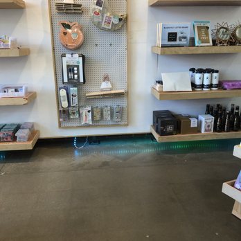 URBAN OUTFITTERS - Updated April 2025 - 67 Photos & 10 Reviews - 8030 ...