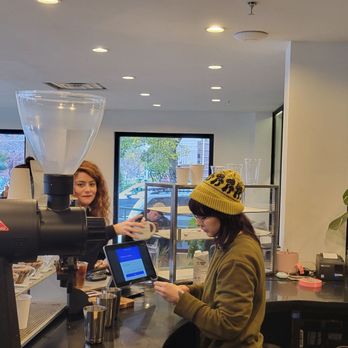 KINSHIP COFFEE - Updated July 2024 - 87 Photos & 33 Reviews - 23-92 ...