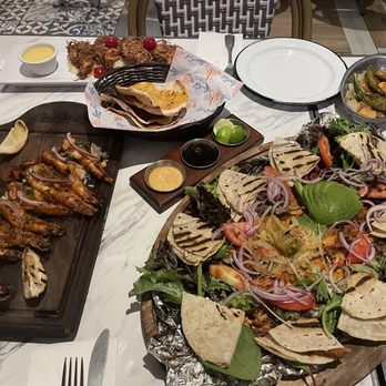 LION FISH - Updated June 2024 - 949 Photos & 407 Reviews - Erasmo ...