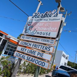 HERBIE’S BAR AND CHOWDER HOUSE - Updated December 2025 - 575 Photos ...
