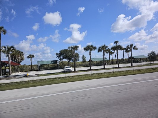 ALLIGATOR ALLEY REST STOP - Updated August 2024 - 41 Photos ...