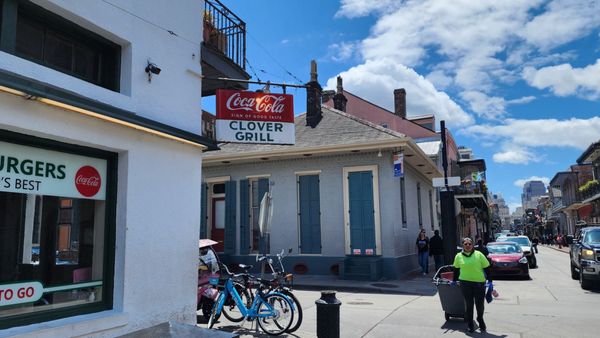 CLOVER GRILL - Updated September 2025 - 764 Photos & 1007 Reviews - 900 ...