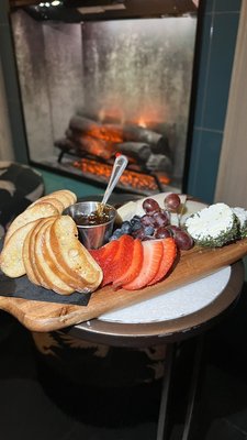 BOSS TWEEDS - Updated October 2025 - 44 Photos & 17 Reviews - 41 Murray ...