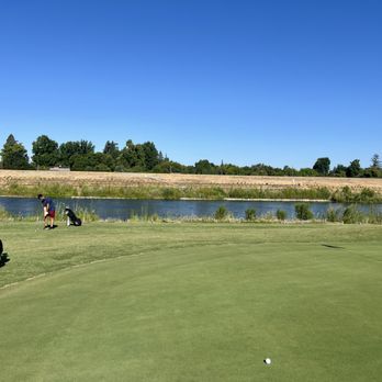 CAMPUS COMMONS GOLF COURSE - Updated September 2025 - 21 Photos & 48 ...