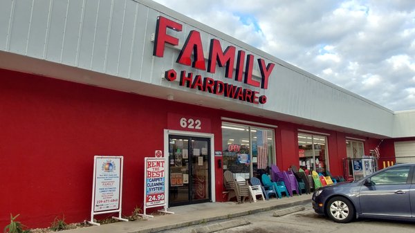 FAMILY HARDWARE - 17 Photos & 26 Reviews - Hardware Stores - 622 SE ...