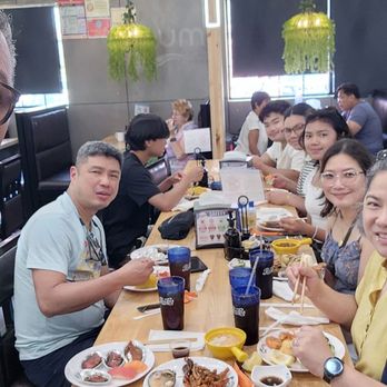 UMI HOTPOT SEAFOOD & SUSHI BUFFET - Updated August 2024 - 144 Photos ...