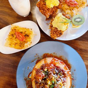 DELPHI BRUNCH CAFE - 238 Photos & 93 Reviews - 100-20121 Willowbrook ...