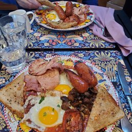 GRUEL BRITANNIA - 286 Photos & 169 Reviews - 2217 Post Rd, Fairfield ...