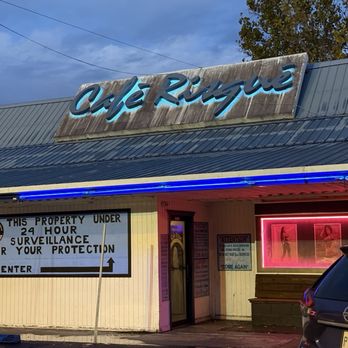 CAFE RISQUE - Updated December 2025 - 32 Photos & 69 Reviews - 17035 SE ...