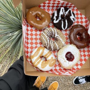 DESERT DONUTS - 297 Photos & 395 Reviews - Donuts - 3134 W Carefree Hwy ...