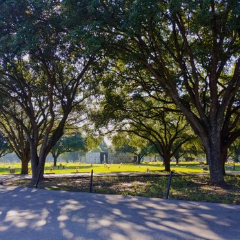 EARTHMAN RESTHAVEN FUNERAL HOME AND CEMETERY - Updated December 2025 ...