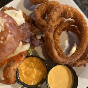 CRAFTHOUSE - Updated January 2025 - 196 Photos & 227 Reviews - 11861 ...