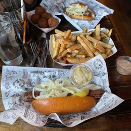 SNAKE HILL - Updated July 2025 - 332 Photos & 192 Reviews - 418 S ...