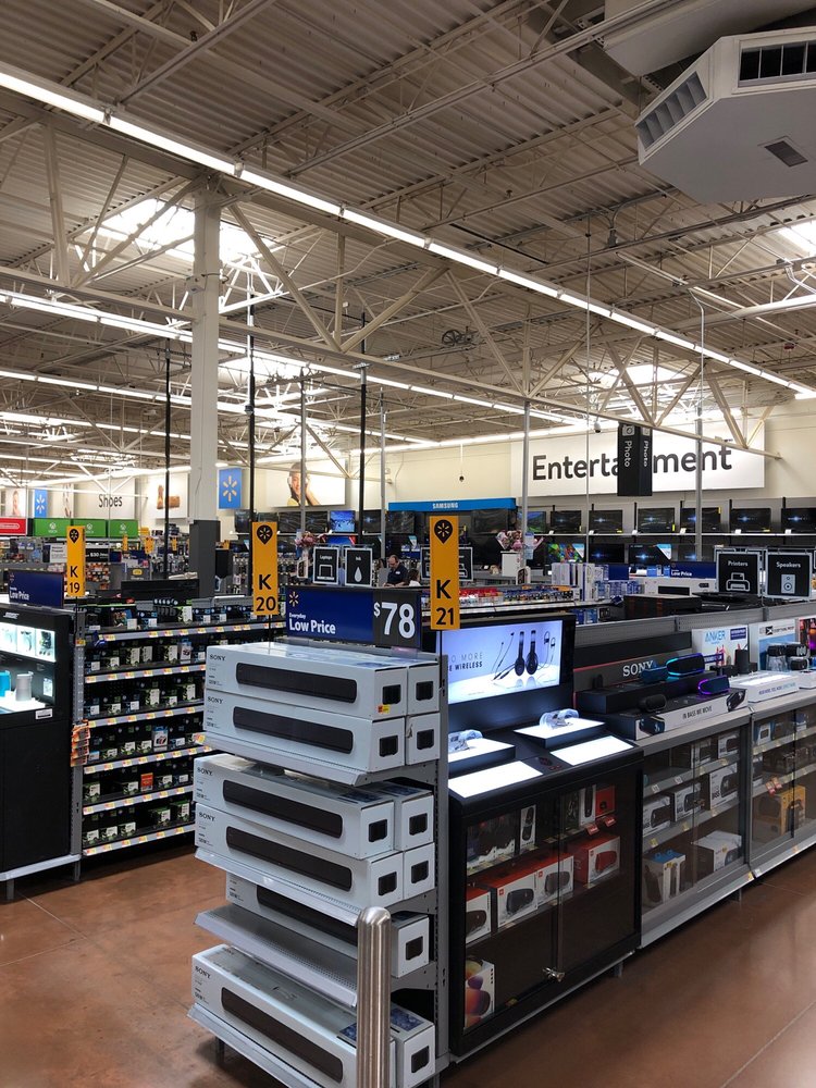 WALMART SUPERCENTER - 29 Photos & 97 Reviews - 1710 S Greenfield Rd ...