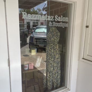 RAZMATAZ SALON - Updated December 2025 - 209 Photos & 155 Reviews - 805 ...