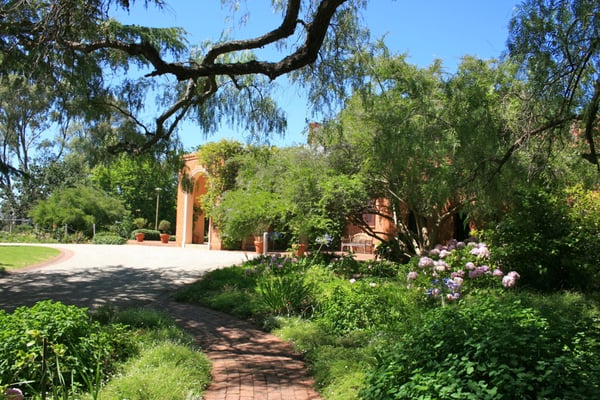 CUMMINS HISTORICAL HOUSE - Updated April 2024 - 23 Sheoak Ave, Novar ...