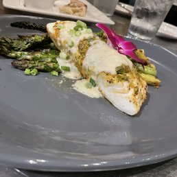 FUGAZZIS - 260 Photos & 338 Reviews - 127 W Main St, Visalia ...