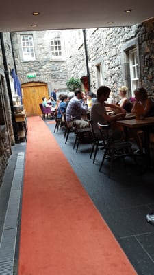 QUEEN ANNE CAFE - Updated June 2025 - 26 Photos - Edinburgh Castle ...