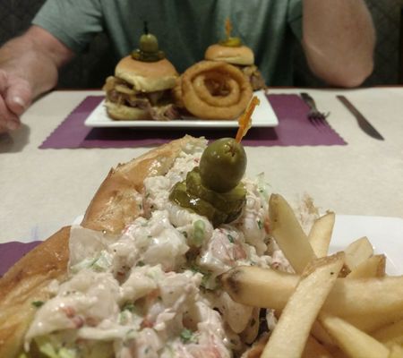 THE PEACH BOTTOM INN - Updated December 2025 - 32 Reviews - 6085 Delta ...