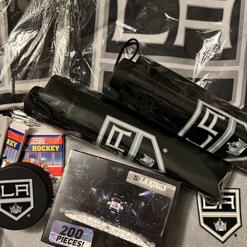 ICE TOWN - Updated December 2025 - 91 Photos & 130 Reviews - 10540 ...