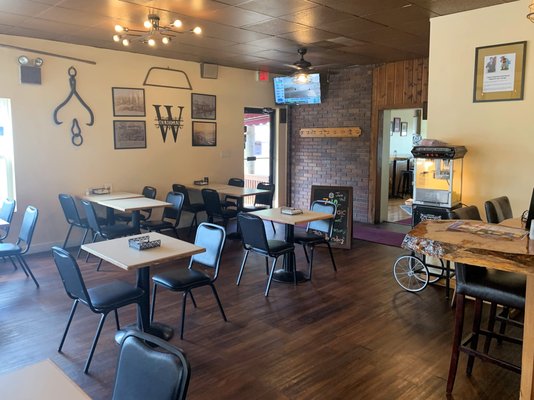 THE WANIGAN EATERY & PUB - 35 Photos & 48 Reviews - 1905 S Wenona St ...