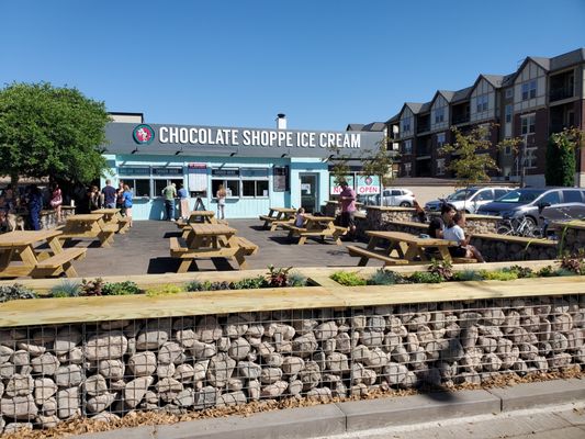 CHOCOLATE SHOPPE ICE CREAM - Updated June 2025 - 23 Photos & 11 Reviews ...