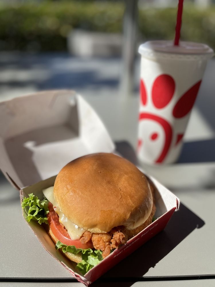 CHICK-FIL-A - Updated August 2025 - 119 Photos & 102 Reviews - 1701 ...