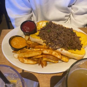 BLUE 32 SPORTS GRILL - 270 Photos & 542 Reviews - 1524 E Williams Field ...