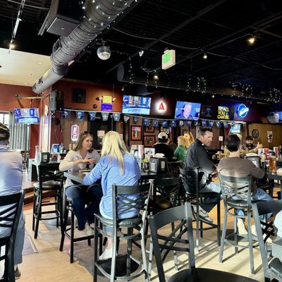 ON THE ROX SPORTS BAR & GRILL - Updated December 2025 - 119 Photos ...