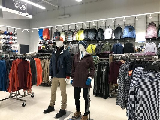 COLUMBIA SPORTSWEAR COMPANY EMPLOYEE STORE - Updated October 2025 - 108 ...