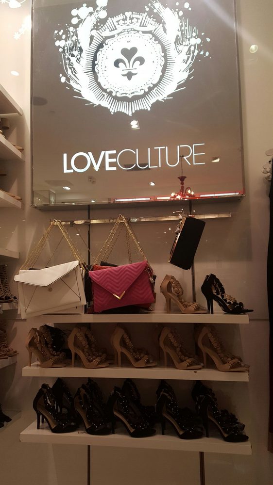 LOVE CULTURE - Updated July 2024 - 9301 Tampa Ave, Los Angeles ...